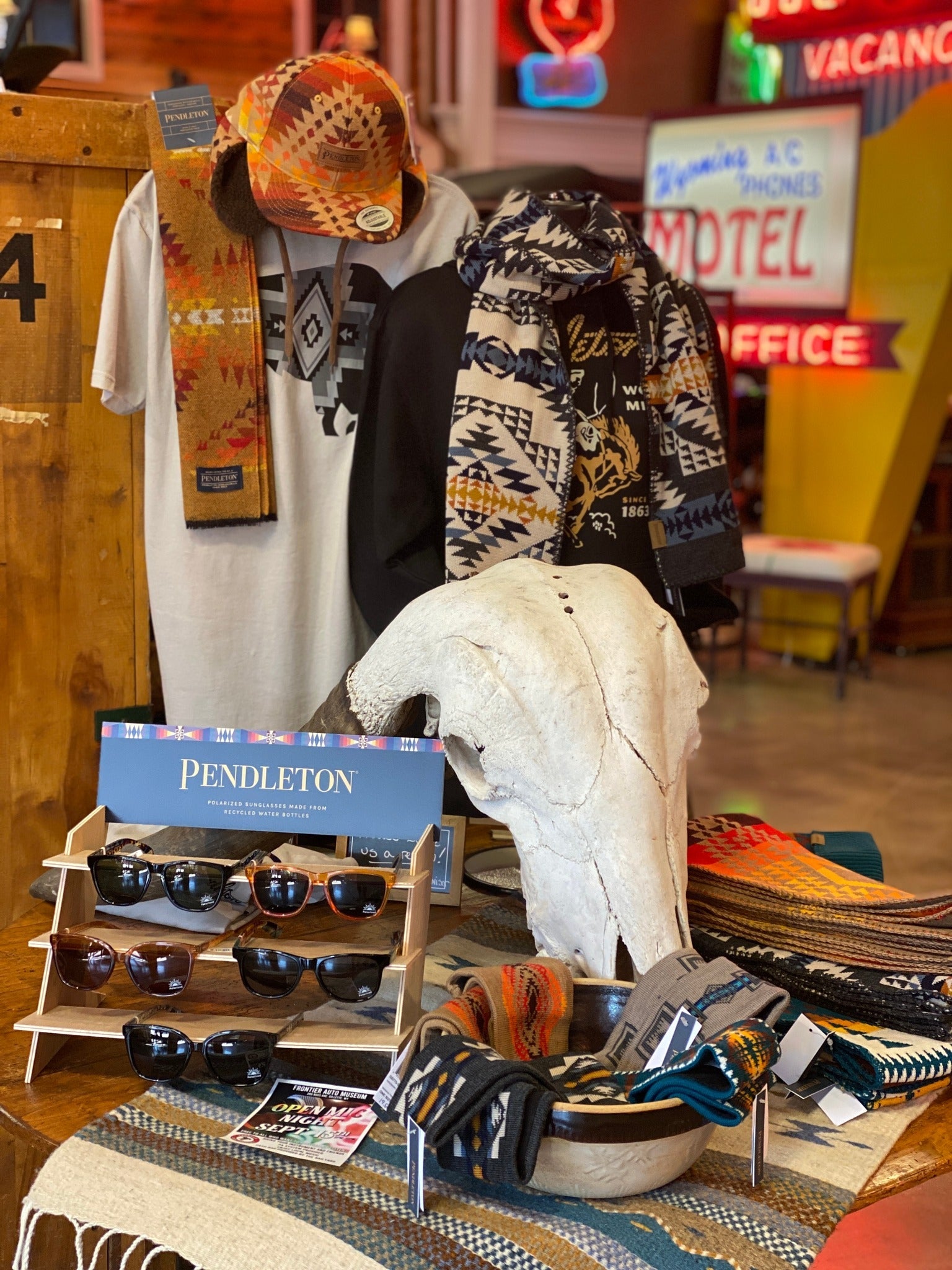 Pendleton Clothing Accessories – Frontier Auto Museum
