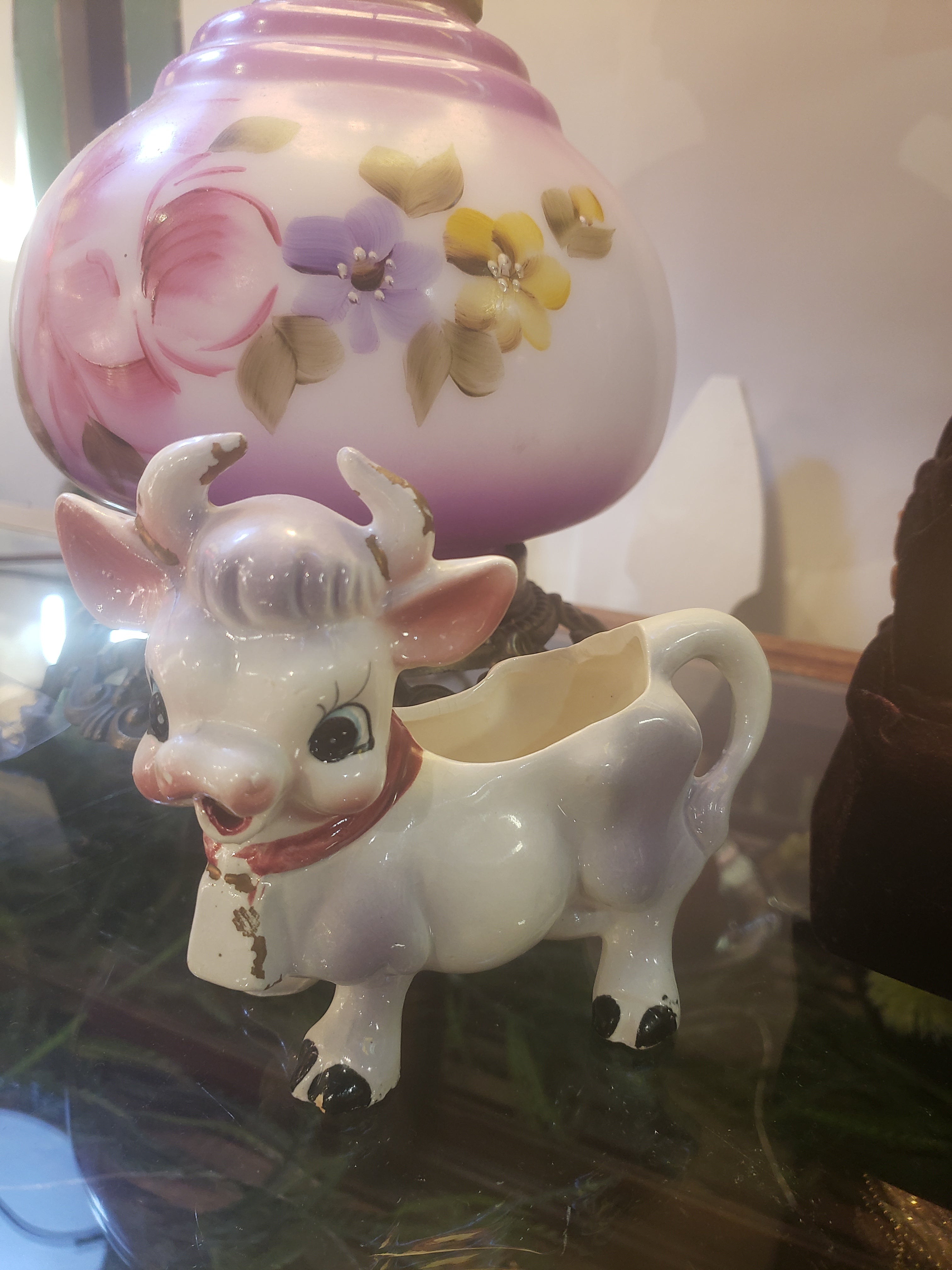 Elsie the Purple Cow creamer – Frontier Auto Museum